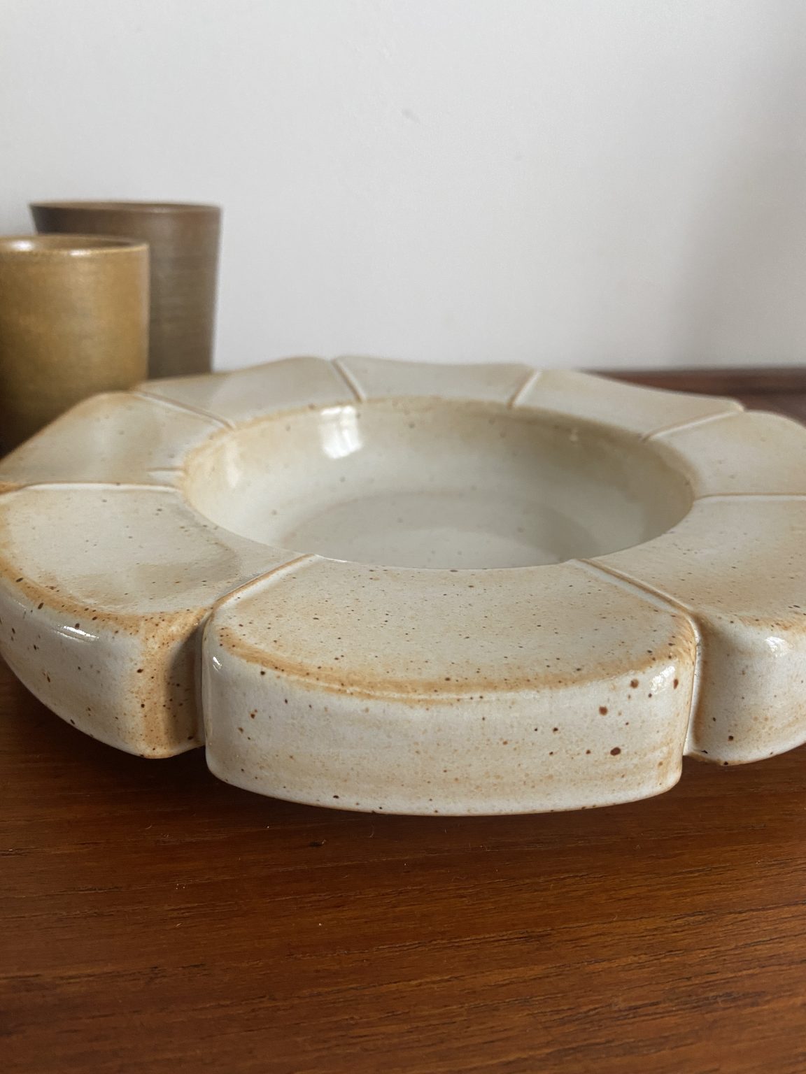 Plat Vide Poche En Forme De Fleur En Grès Du Marais