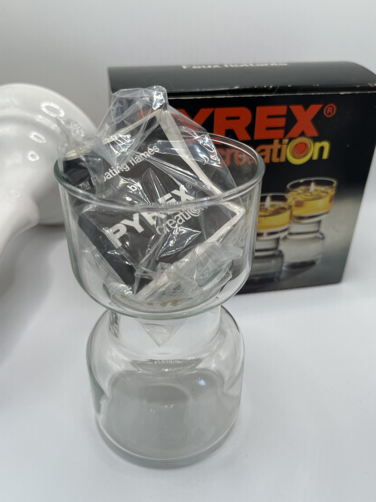 Insolite Bougies Feux Flottants Pyrex Neufs Dans Leur Boite, Années 80