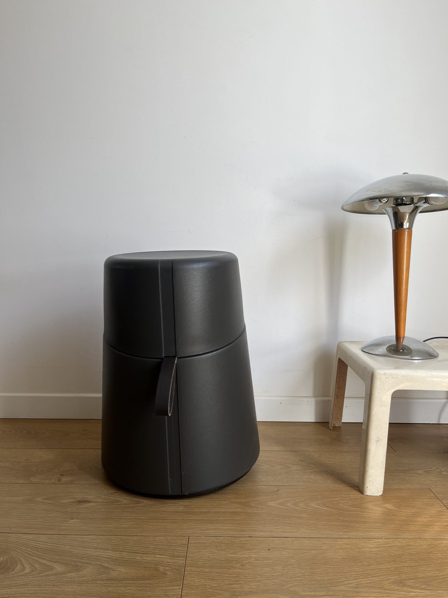 Tabouret Design KULBU Culbuto